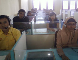 Universitas Prima Indonesia - Pusat Bahasa